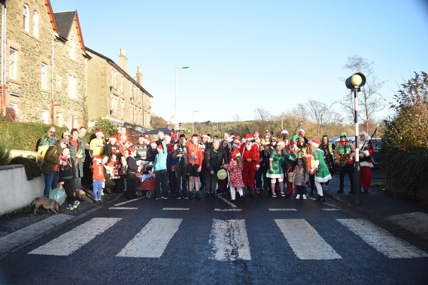Santa Dash raises £30,000 for Beatson Cancer Charity | Beatson Cancer ...